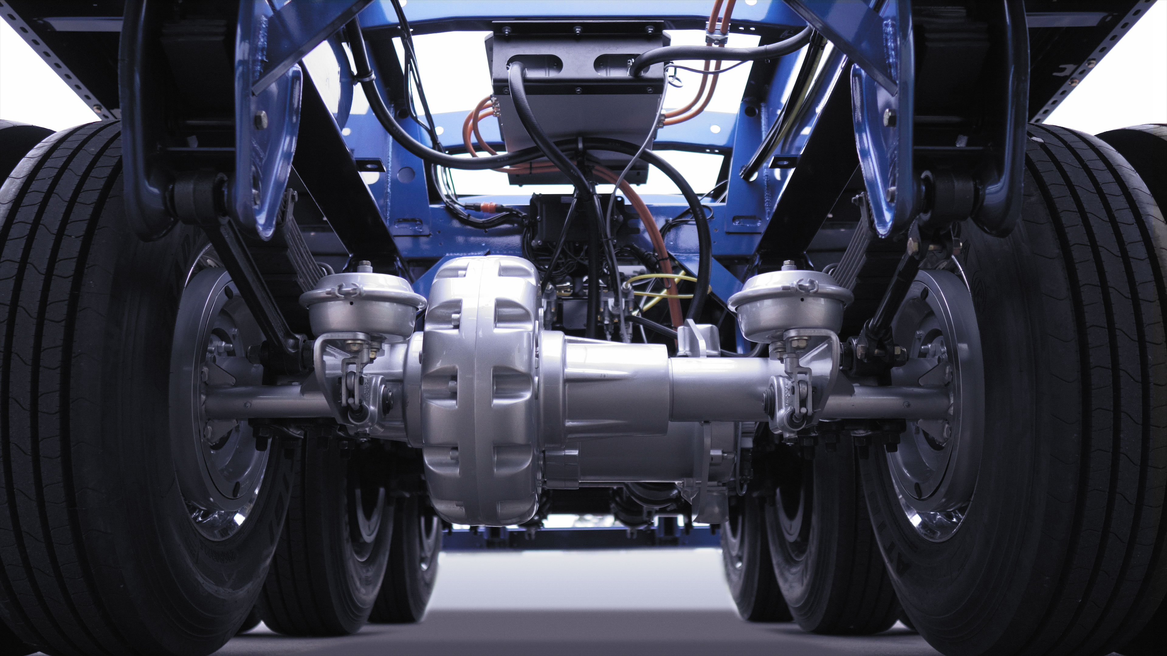 Randon Companies launches an exclusive semi-trailer with electric ...